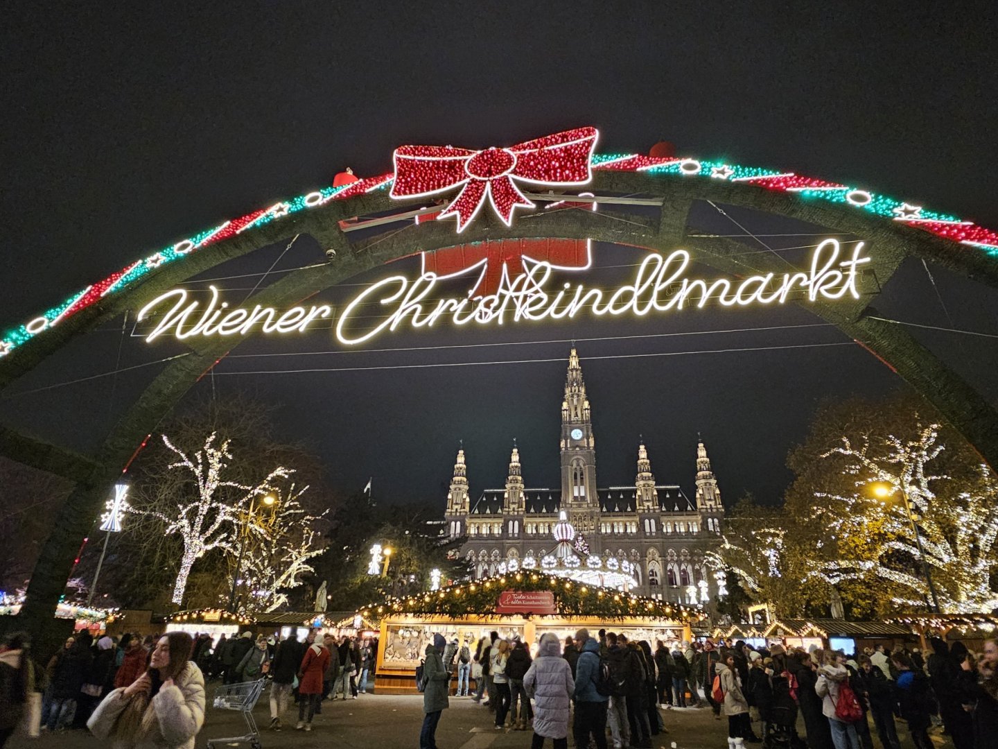 Vienna Christmas markets 2025 - dates and map