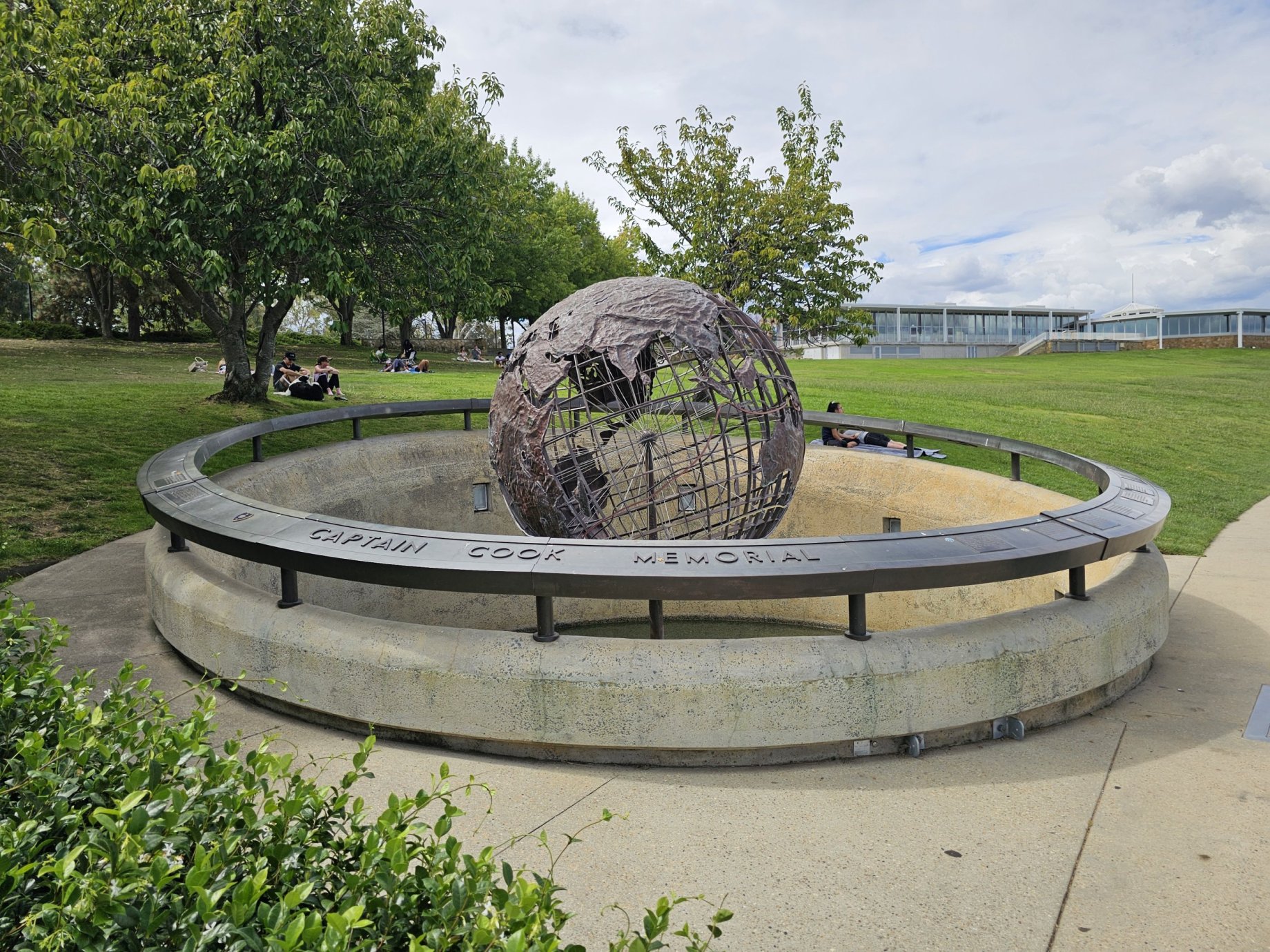 Captain James Cook Memorial, Canberra - all you need to know