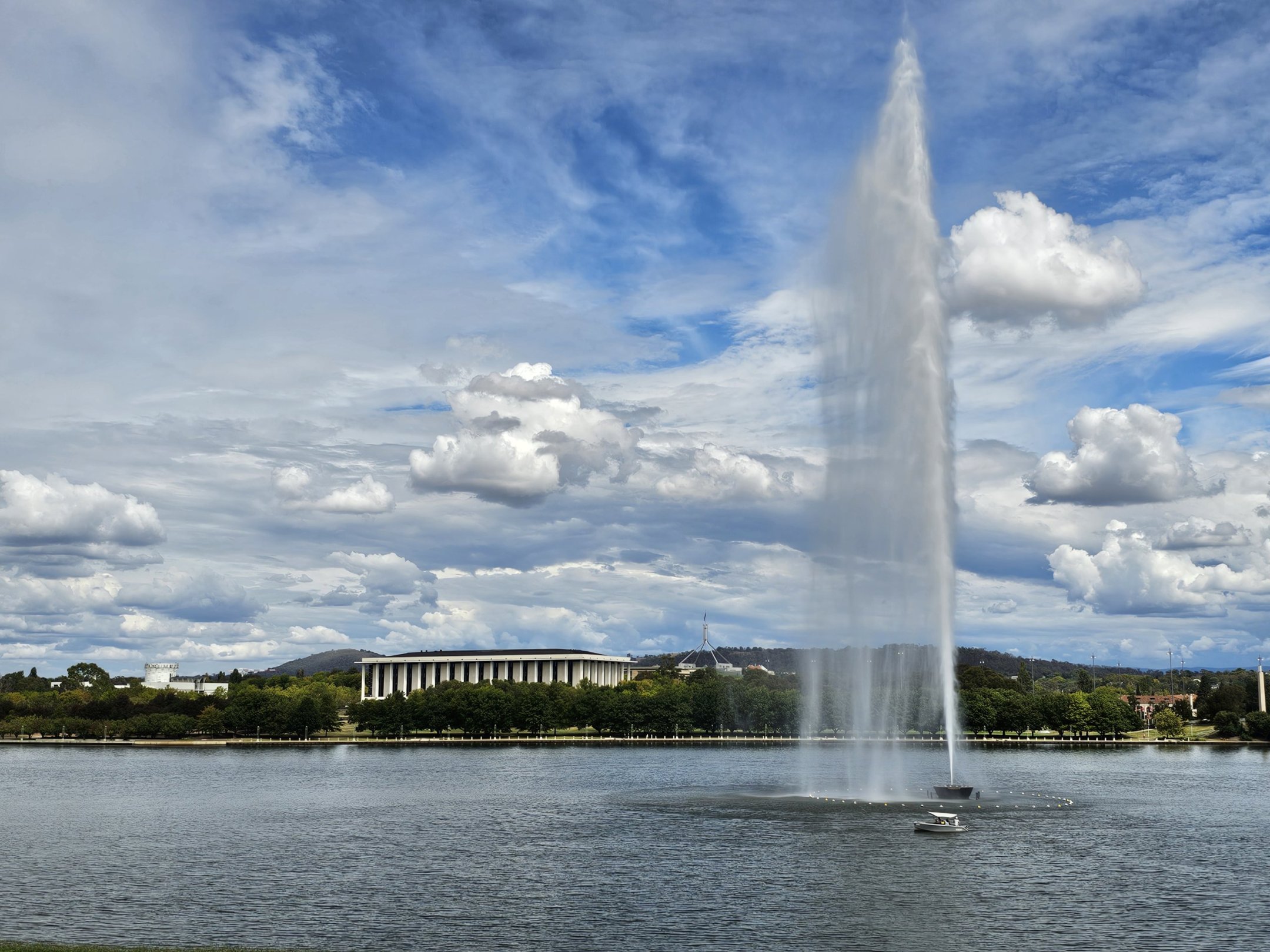 Captain James Cook Memorial, Canberra - all you need to know