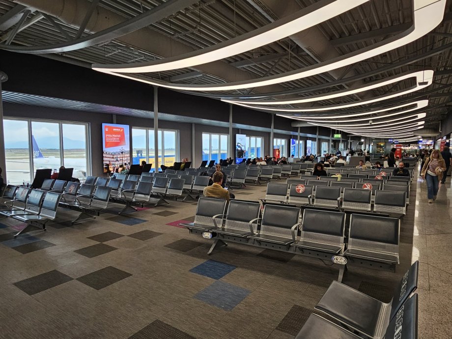 Connections at Athens ATH – My Experience