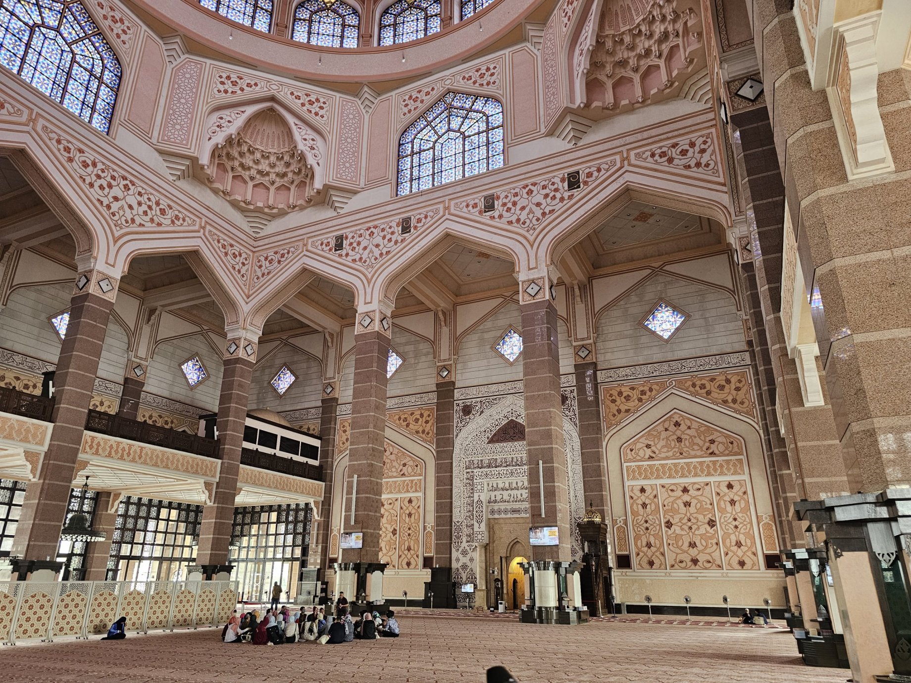 Masjid Putra, Putrajaya - all you need to know