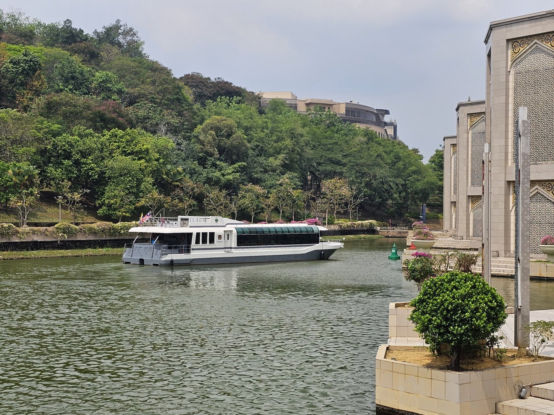 Putra Bridge, Putrajaya - all you need to know