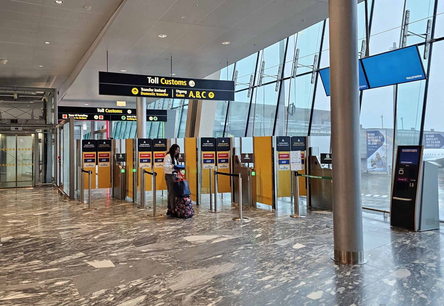 Connections and terminals at Oslo Airport (OSL)