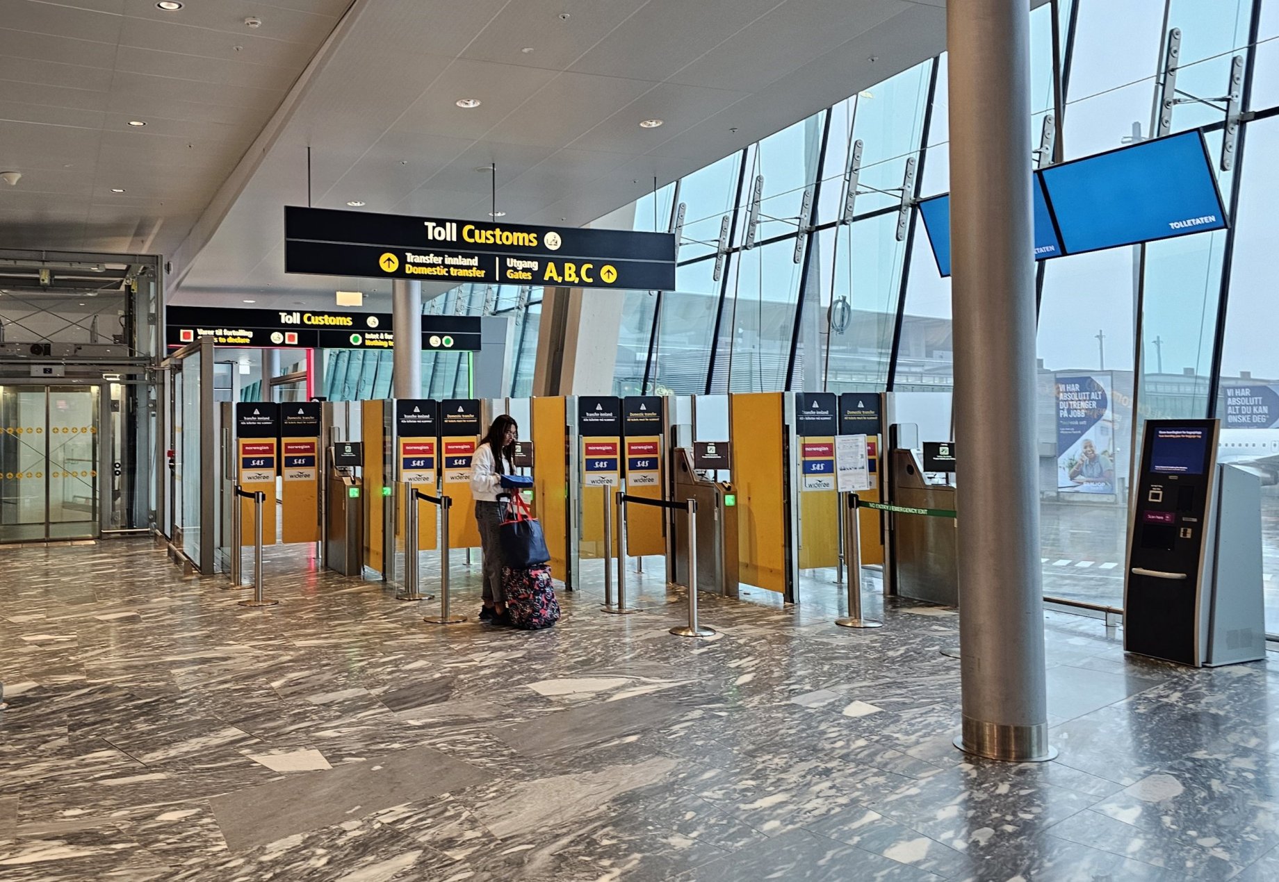 Connections and terminals at Oslo Airport (OSL)