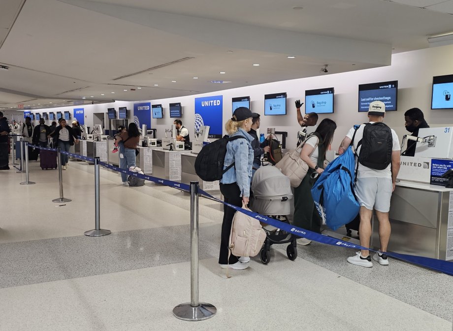 United Airlines check-in for free - when and how to