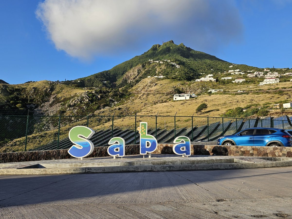 2 best beaches to visit in Saba (with Map)