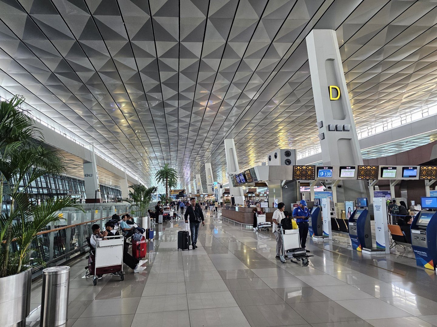Connections and terminals at Jakarta Soekarno Hatta Airport (CGK)