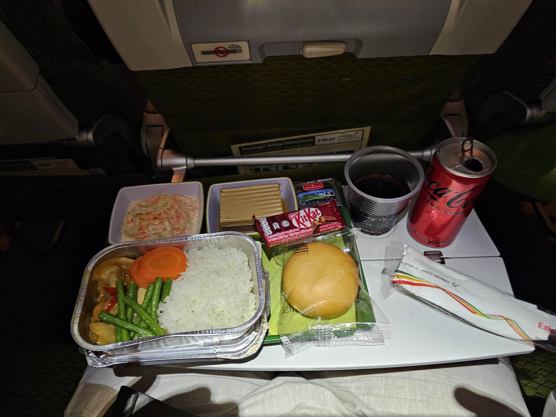 Ethiopian Airlines on board services: food, wifi, IFE