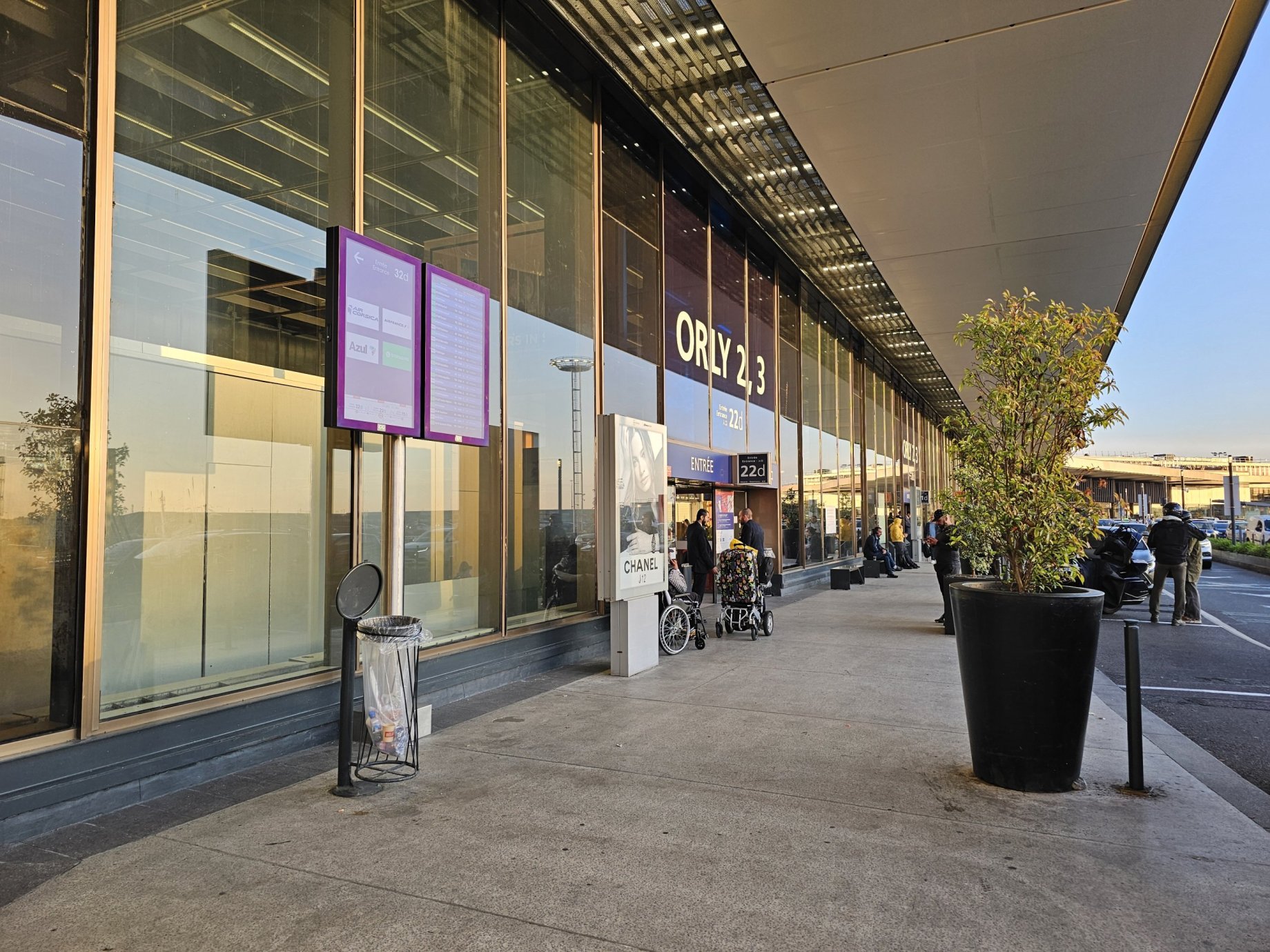 Connections and terminals at Paris Orly Airport (ORY)