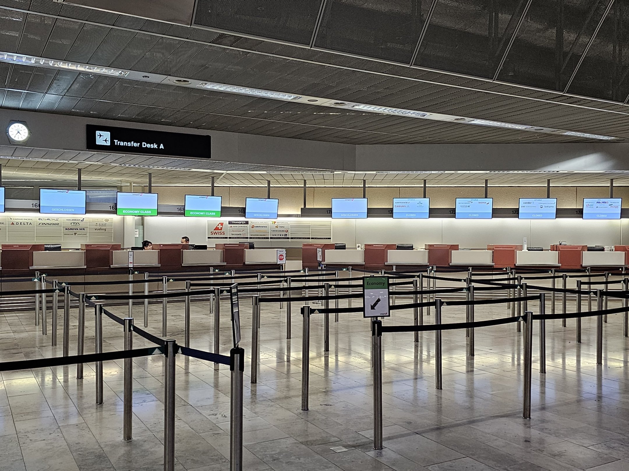 Connections and terminals at Zurich Airport (ZRH)