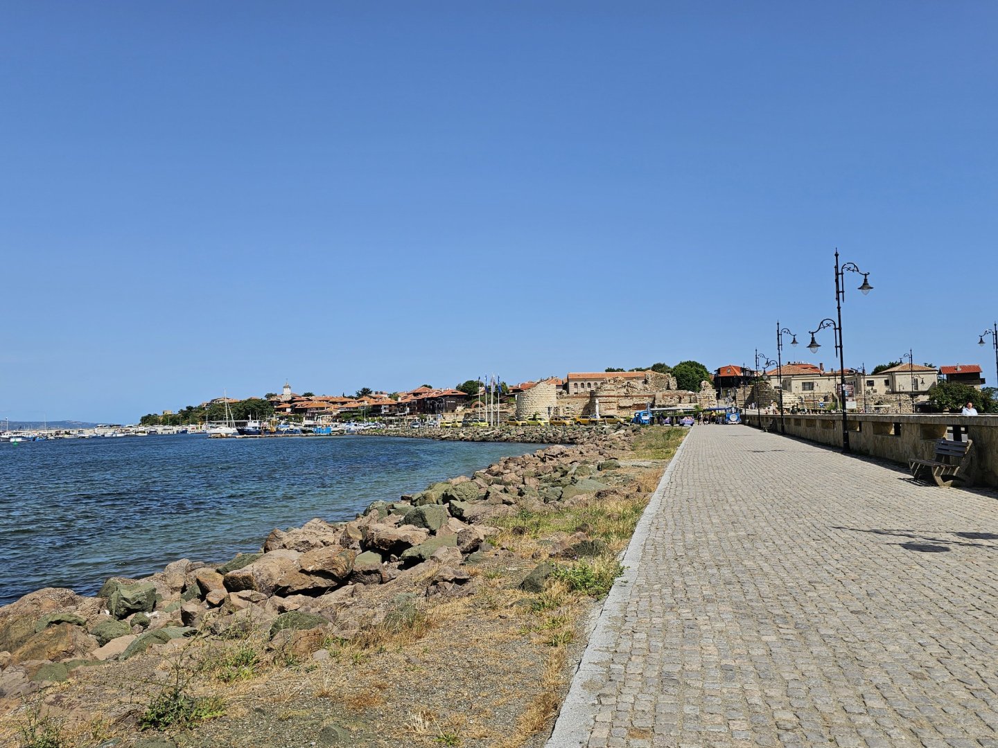 How to get around Nesebar - the best way to travel