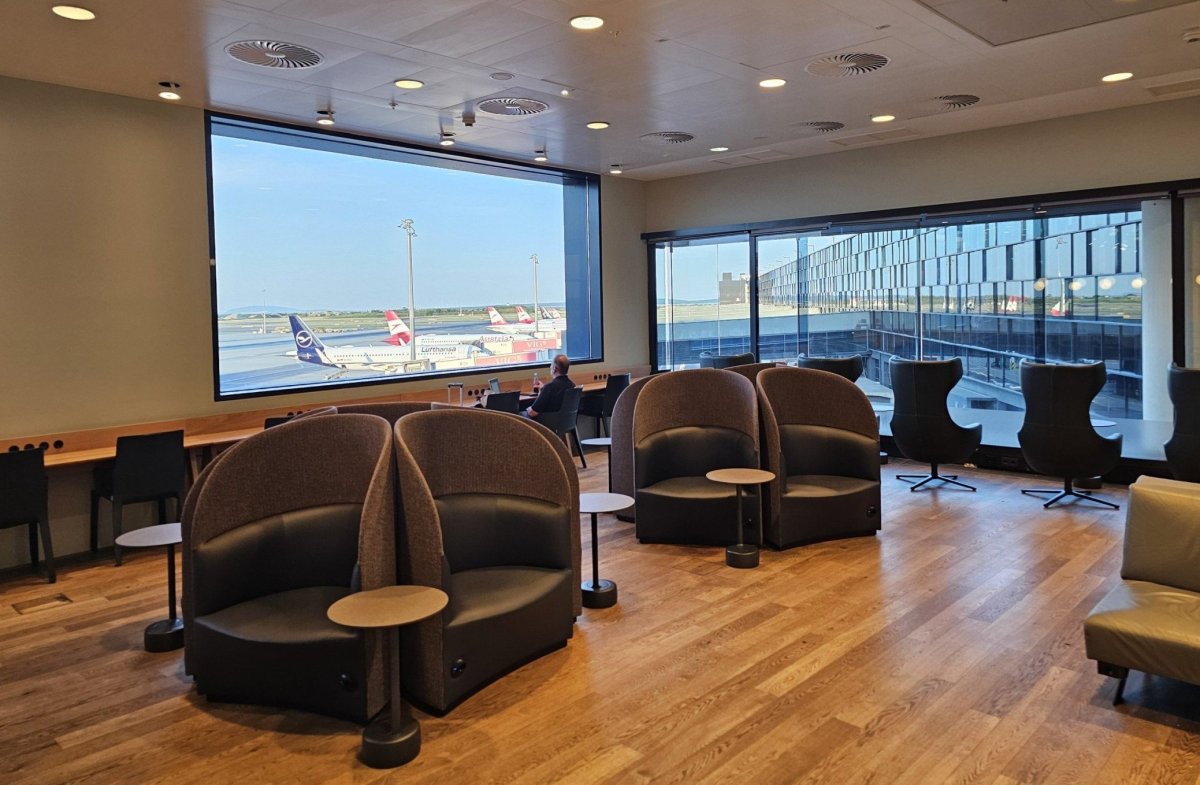 Review of Austrian Lounge F at Vienna Airport