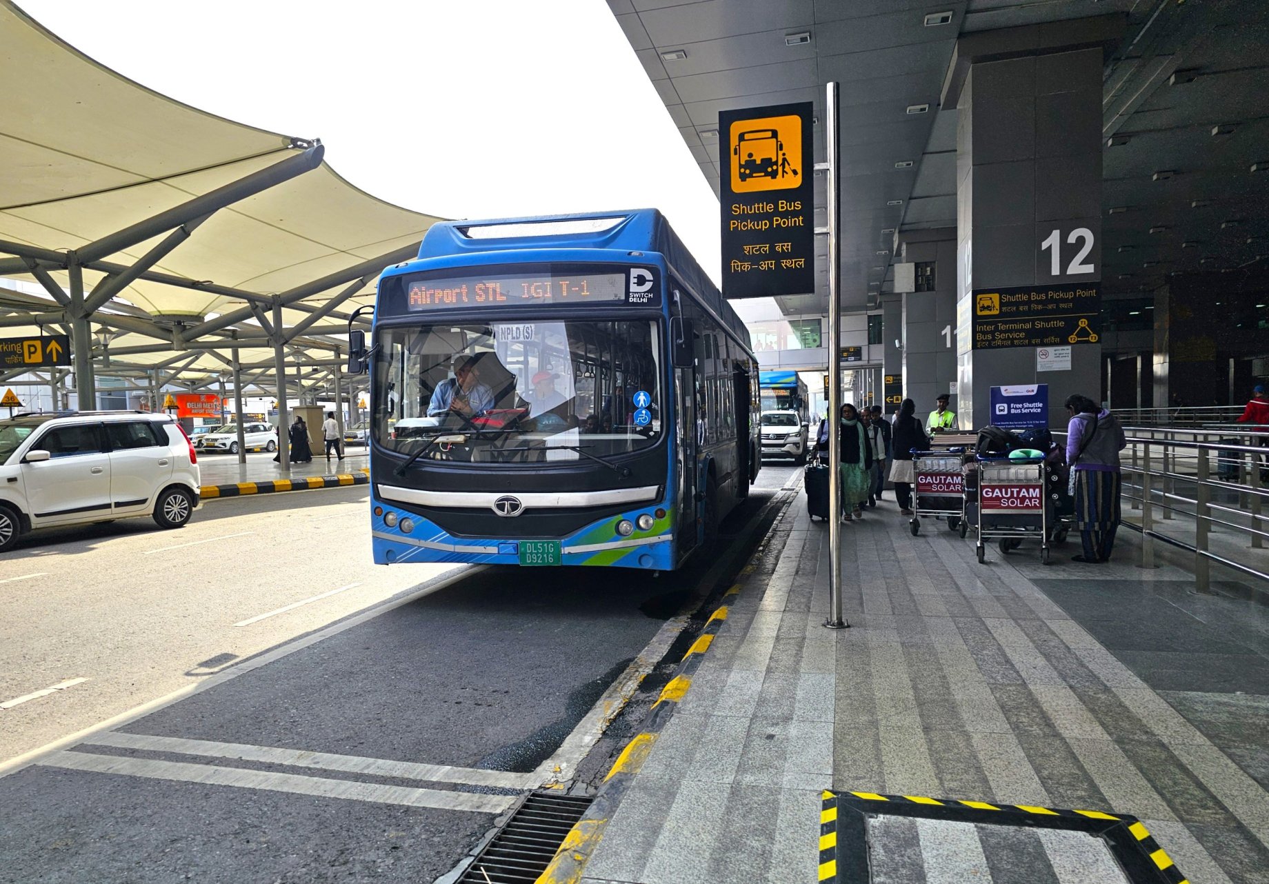 Connections and terminals at New Delhi Airport (DEL)
