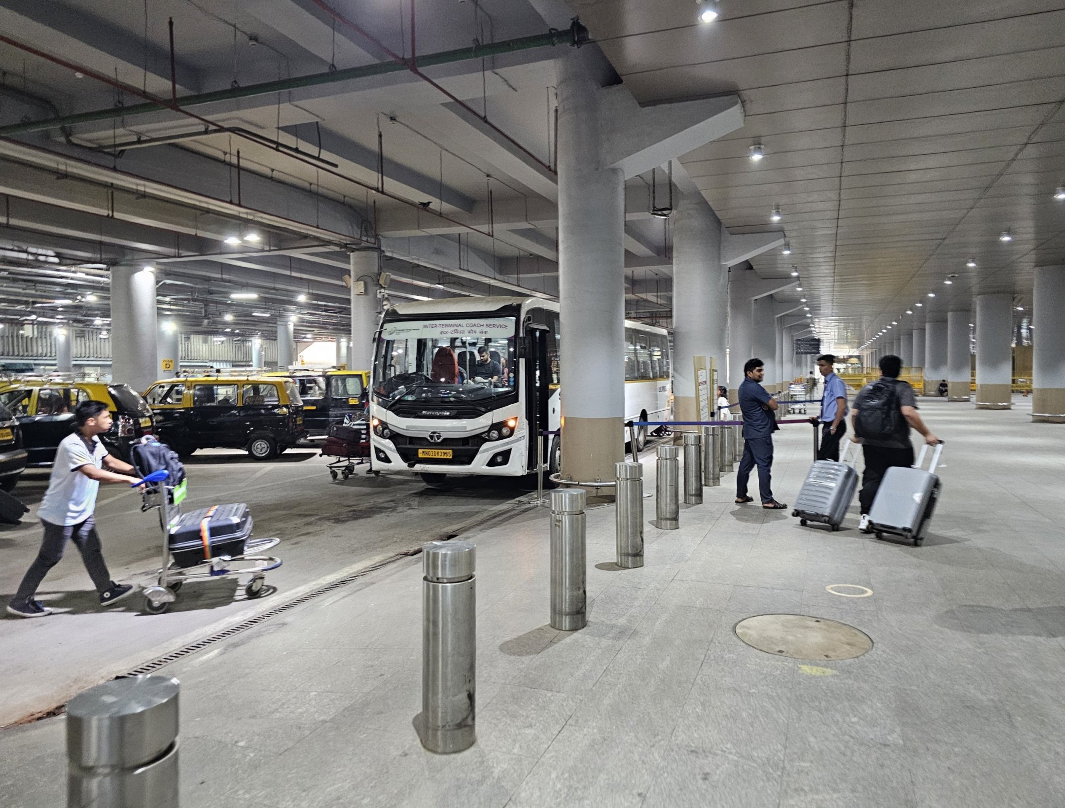 Connections and terminals at Mumbai Airport (BOM)
