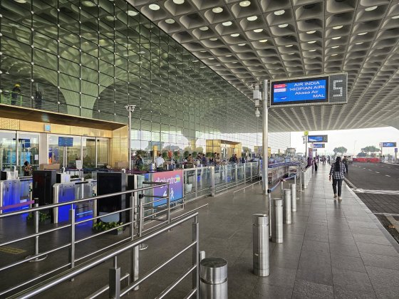 Connections and terminals at Mumbai Airport (BOM)