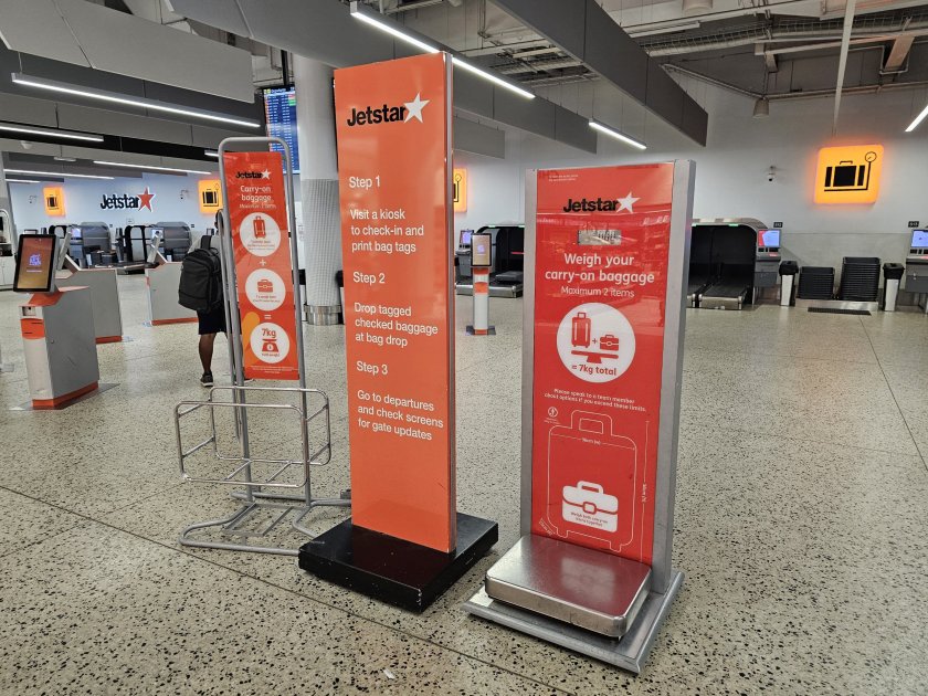 Jetstar baggage allowance (hand and checked)