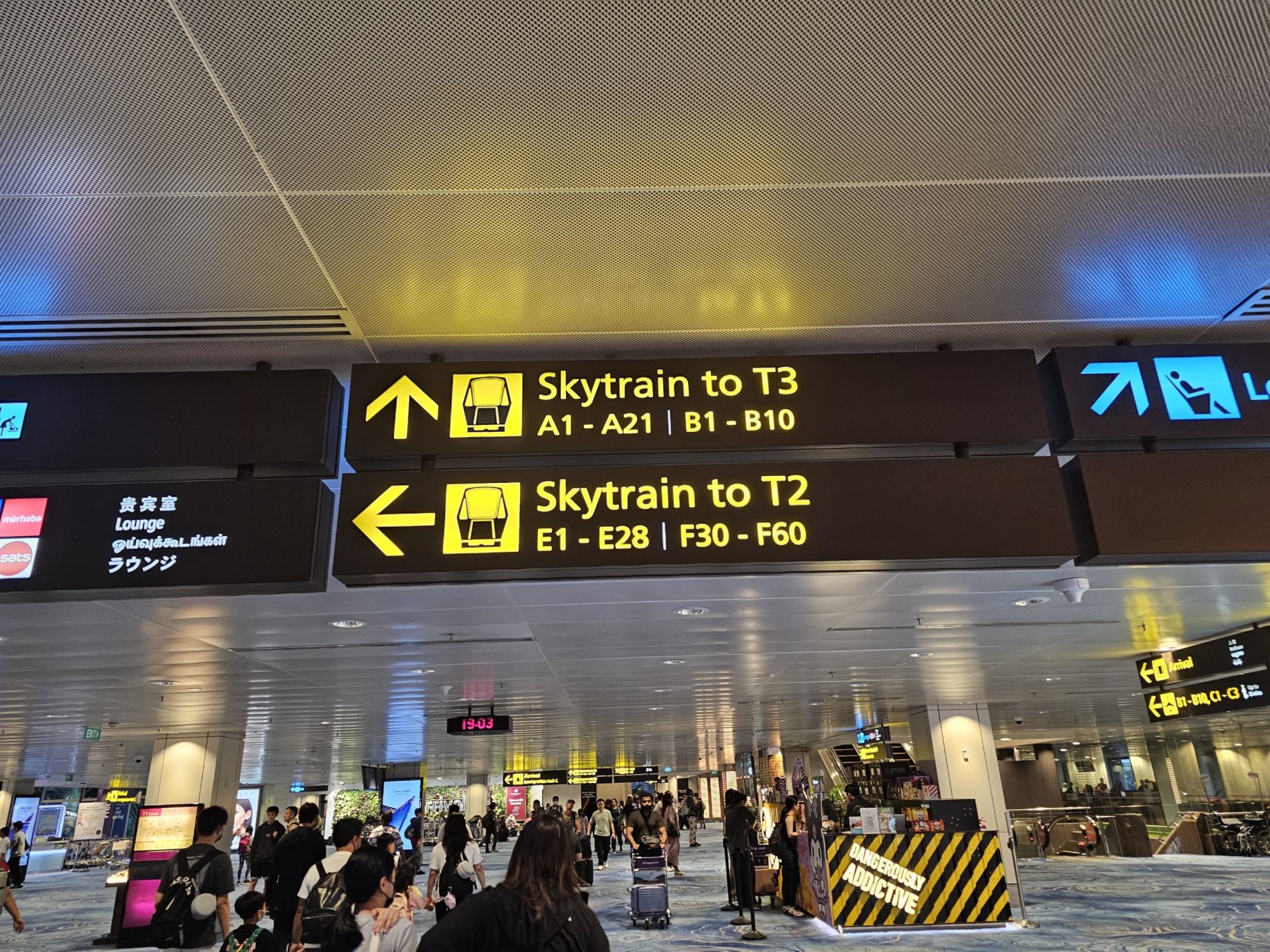 Connections at Singapore SIN – My Experience